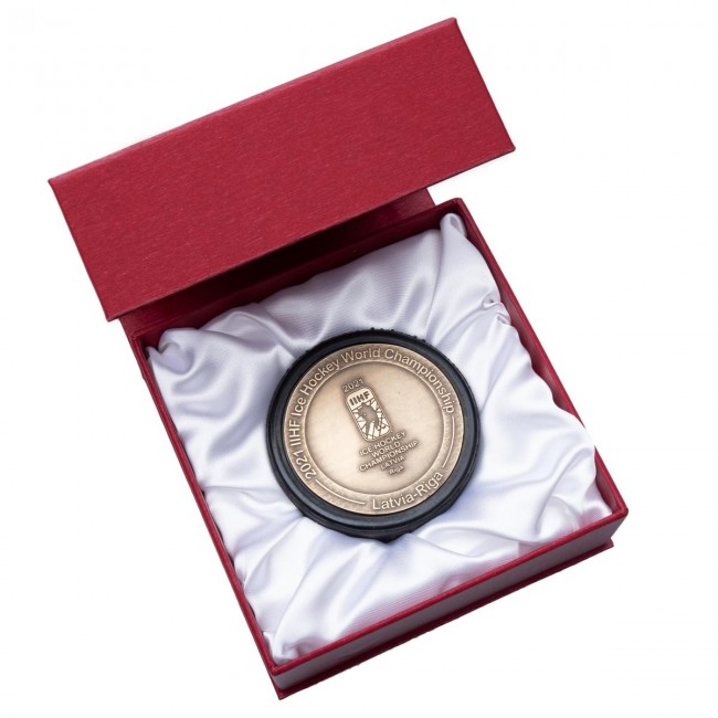 Iihf 2021 gift metal puck | sticks and pucks | Ice hockey | Buy online ...
